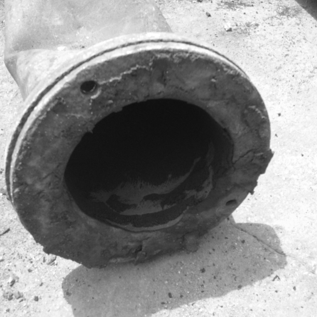 Drill Pipe and Riser Cleaning - Total Blasting